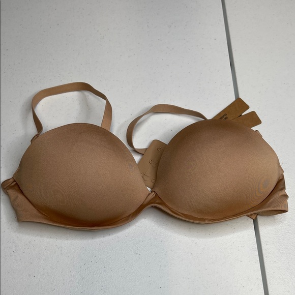 SKIMS | Intimates & Sleepwear | Skims Ultimate Push Up Strapless Bra ...
